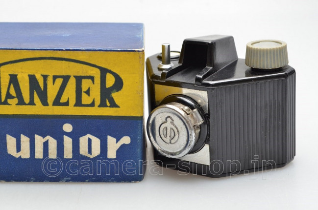 TANZER JUNIOR triangle bakelite subminiture camera box